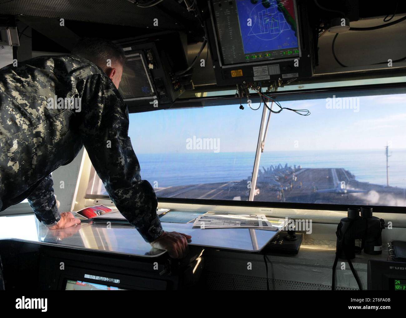 USS Ronald Reagan action Stock Photo - Alamy