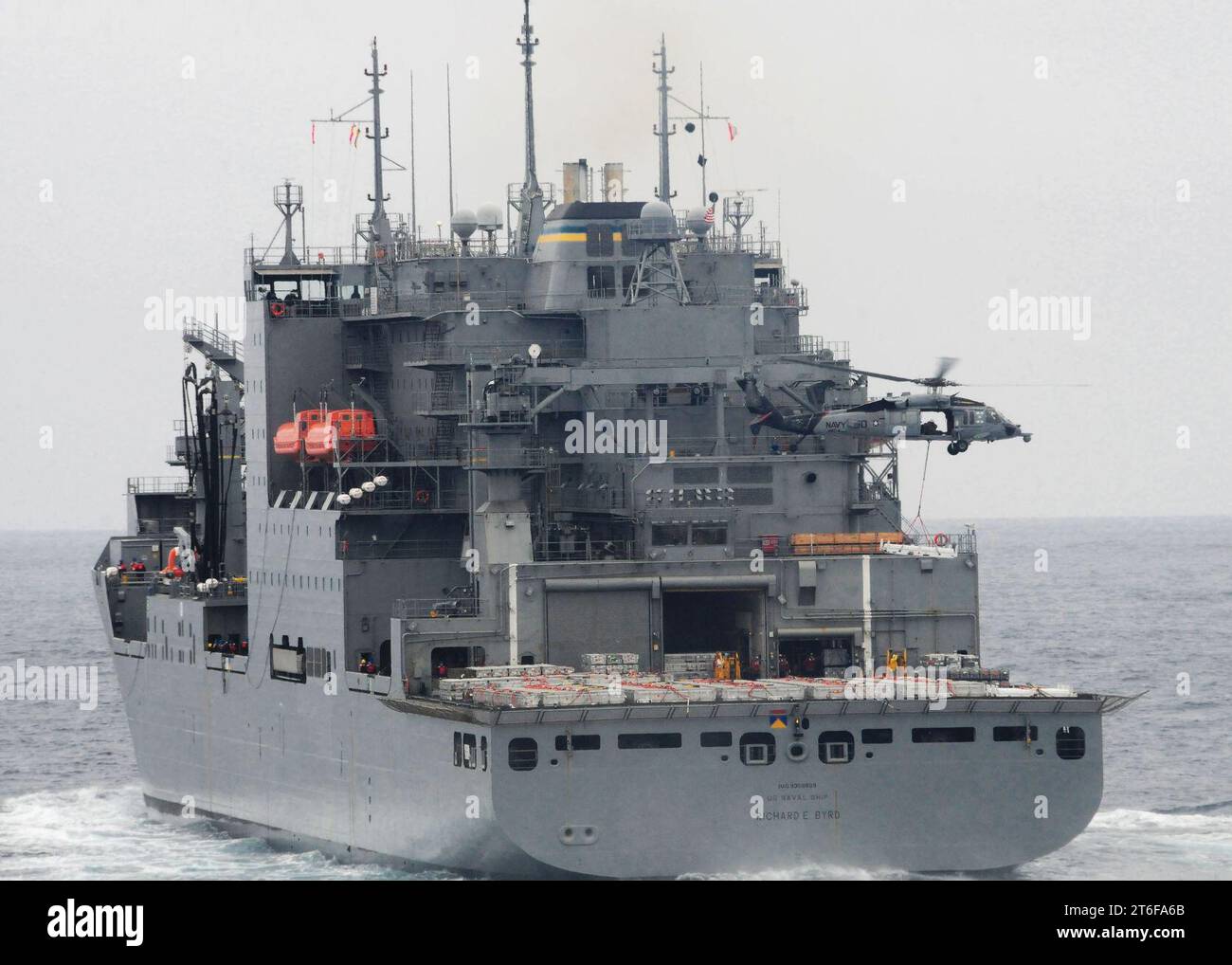 USS Ronald Reagan cargo delivery 130510 Stock Photo - Alamy