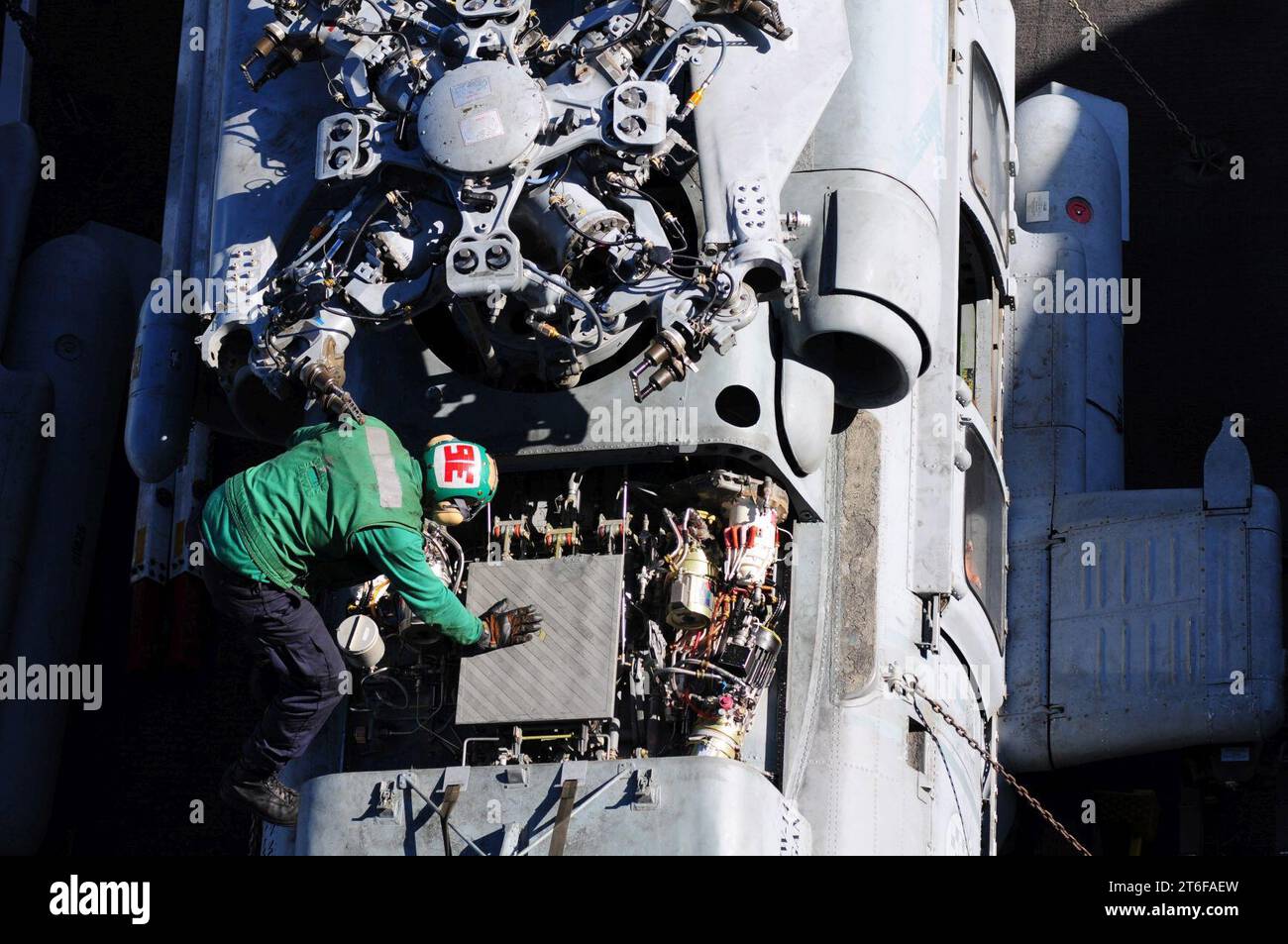 USS Ronald Reagan Stock Photo - Alamy