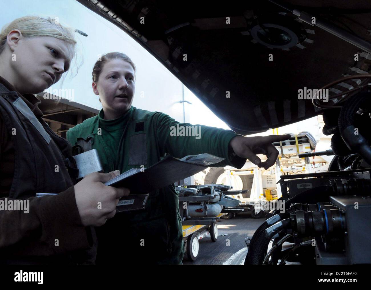 Uss ronald reagan united hi-res stock photography and images - Alamy