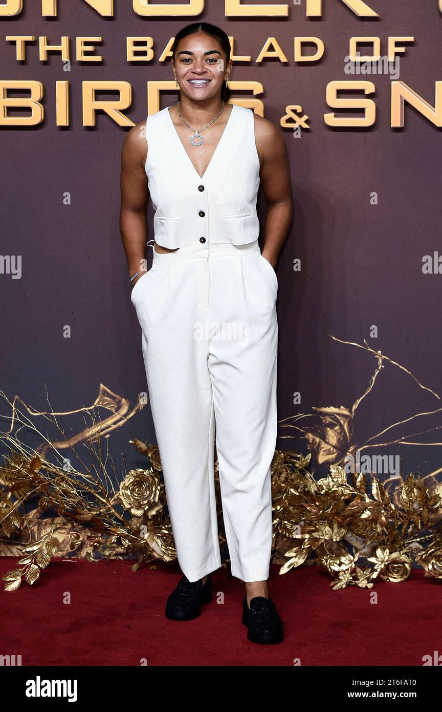 Jess Carter bei der Premiere des Kinofilms The Hunger Games: The Ballad ...