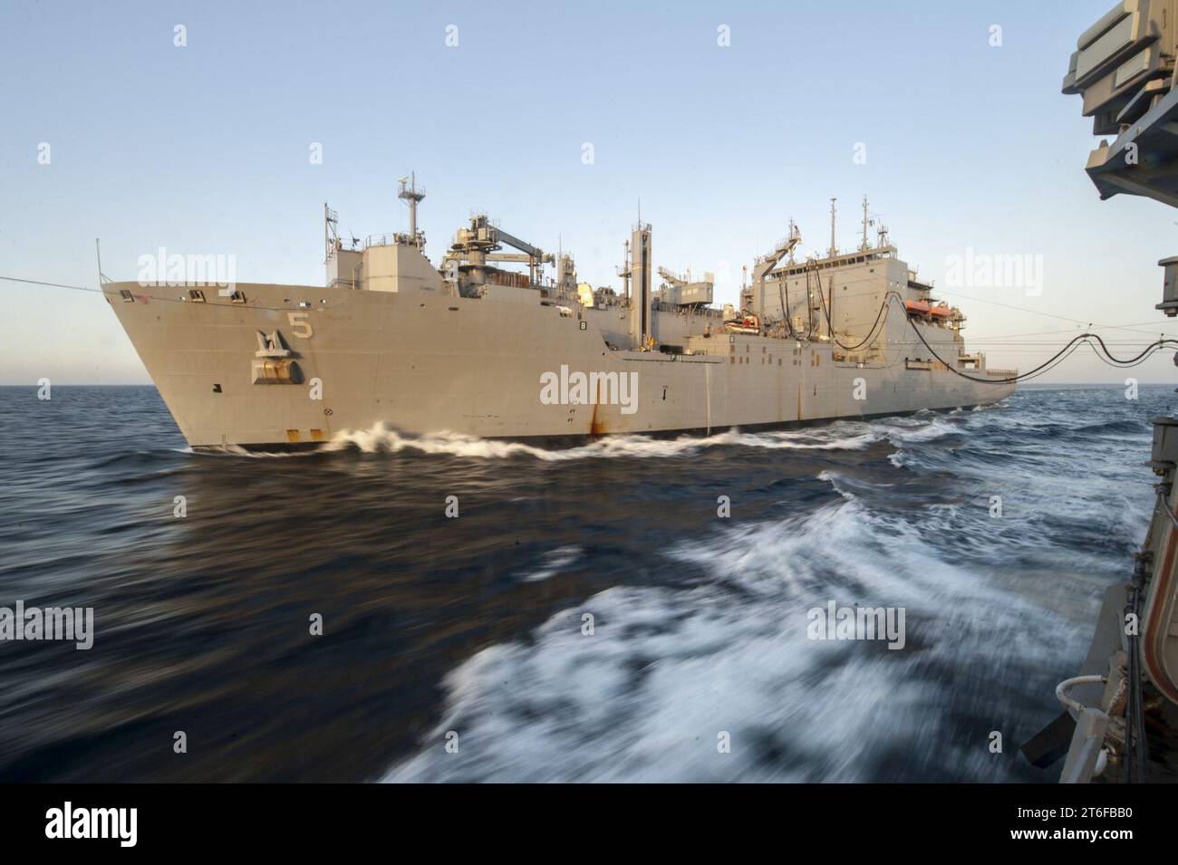 USS ROOSEVELT (DDG 80) 140425 Stock Photo - Alamy