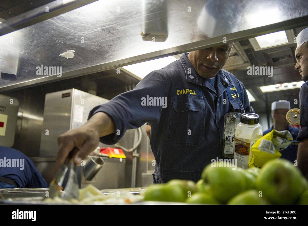 USS Roosevelt (DDG 80) 140920 Stock Photo - Alamy