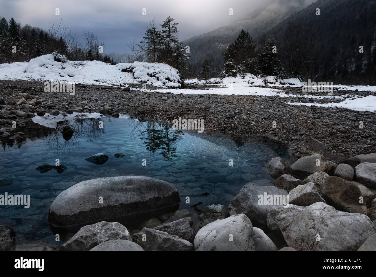 Winter landscape, snow, river, mountains, forest, Isar, Isar ...
