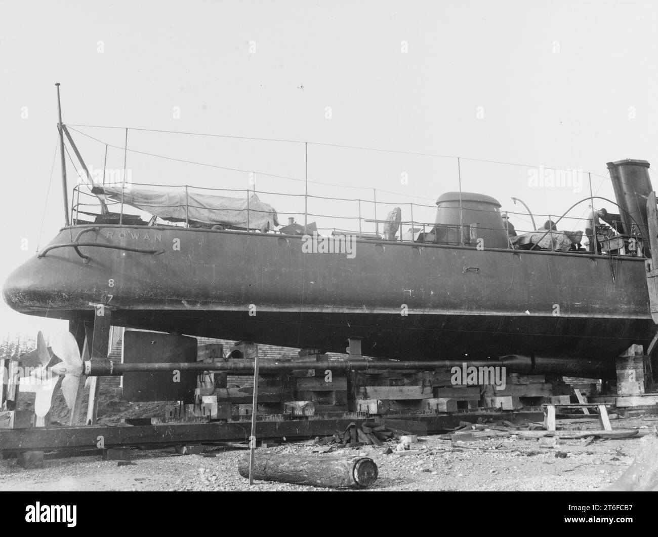 USS Rowan - 19 Stock Photo - Alamy