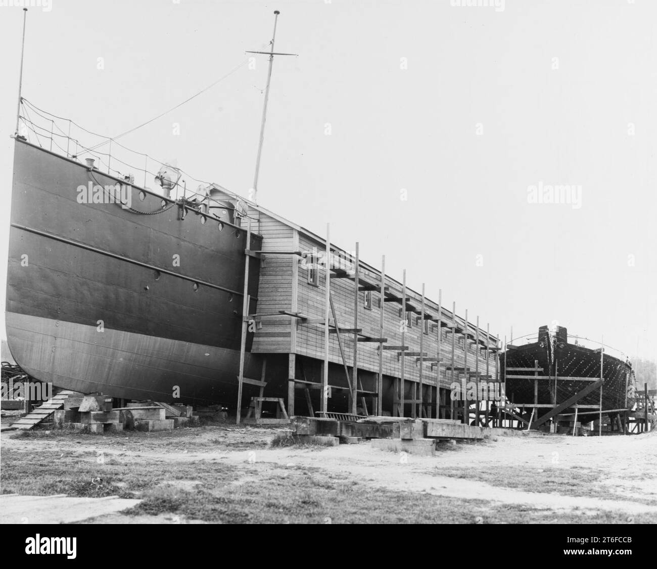 USS Rowan - 19 Stock Photo - Alamy