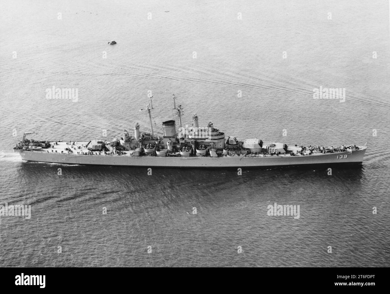 USS Salem (CA-139) underway in May 1949 Stock Photo - Alamy