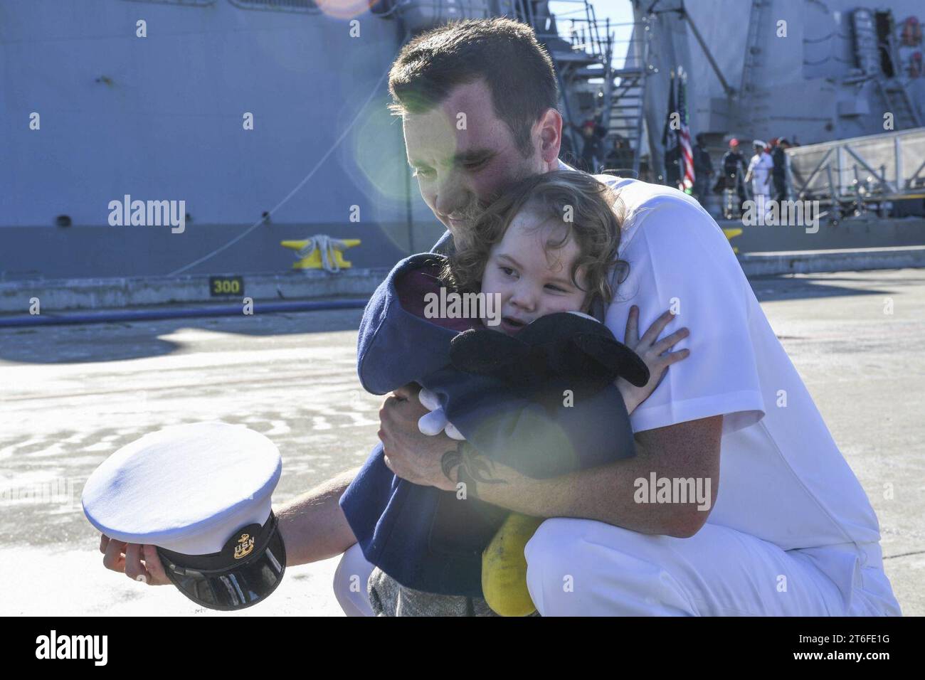USS Sampson (DDG 102) homeports at Naval Station Everett 160926 Stock ...