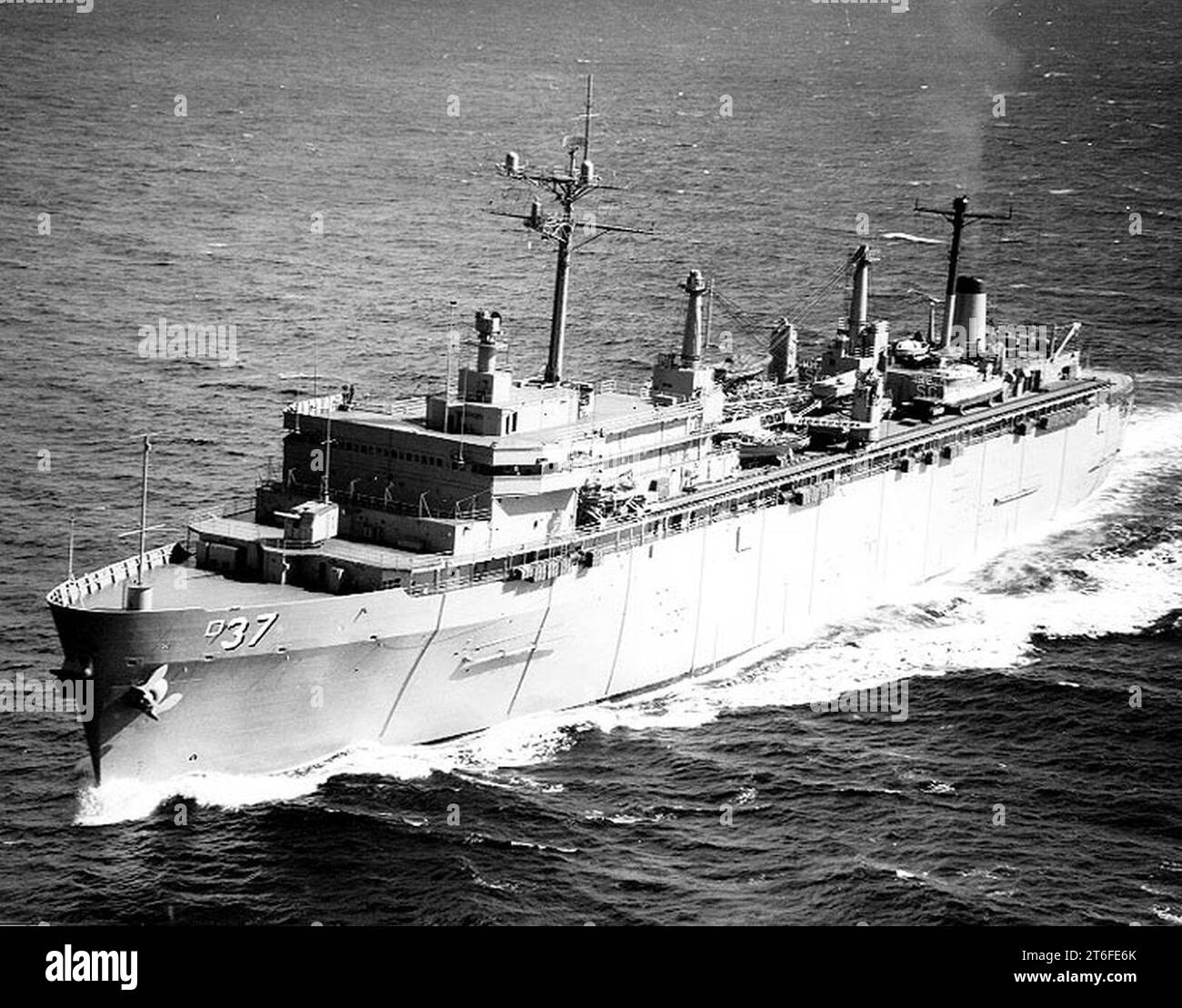USS Samuel Gompers (AD-37) underway off the coast of Oahu on 24 ...