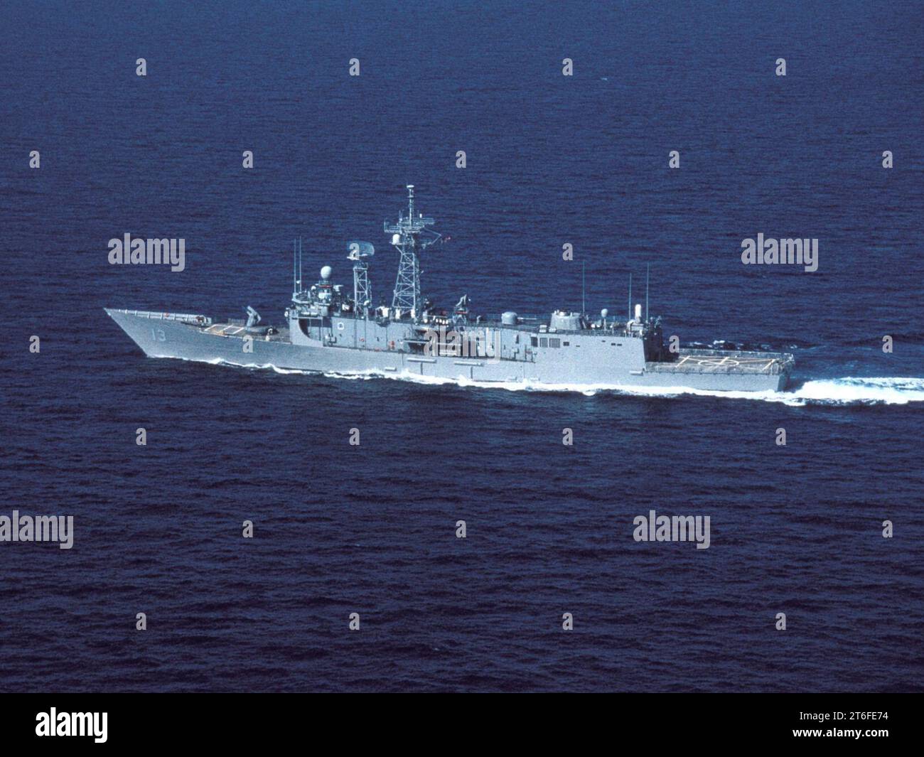 USS Samuel Eliot Morison (FFG-13) underway in the Atlantic Ocean on 15 ...