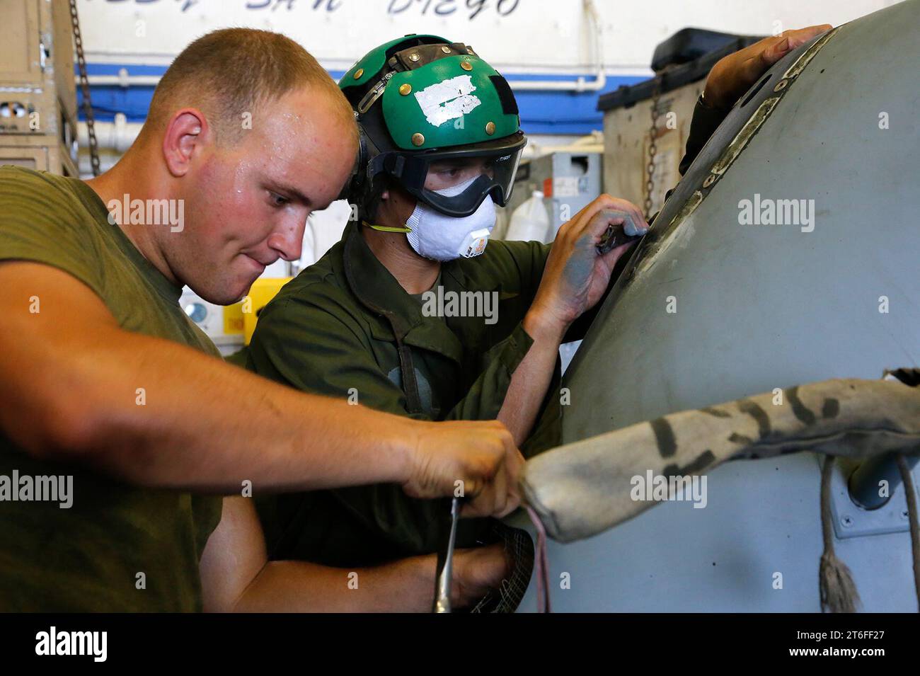 USS San Diego (LPD 22) 141111 Stock Photo - Alamy
