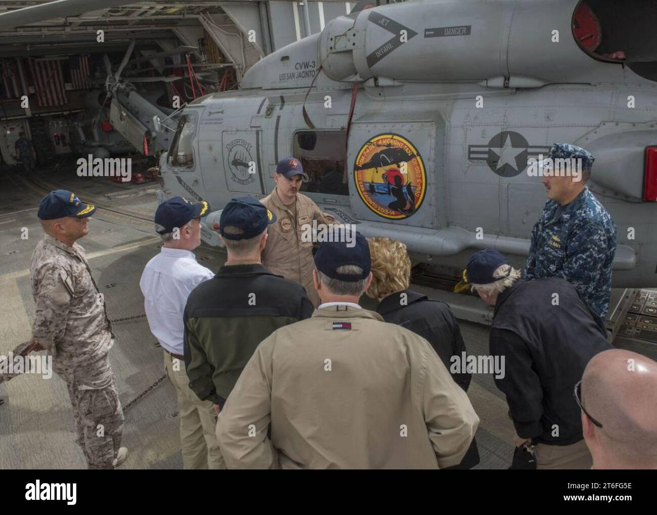 USS SAN JACINTO (CG 56) 140316 Stock Photo - Alamy