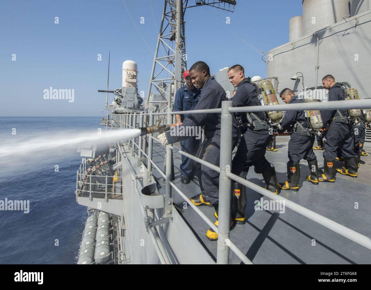 USS SAN JACINTO (CG-56 Stock Photo - Alamy