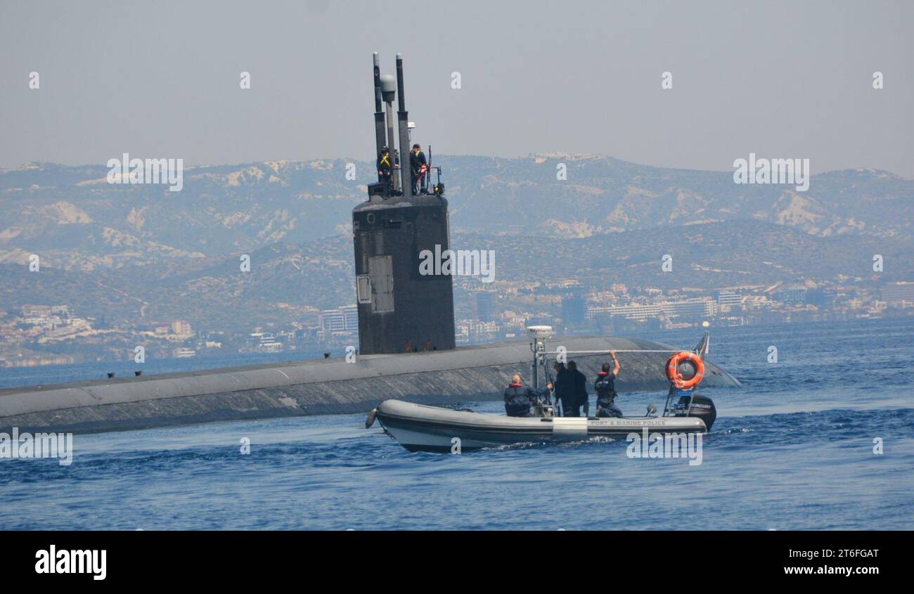 Uss san juan ssn 751 hi-res stock photography and images - Alamy