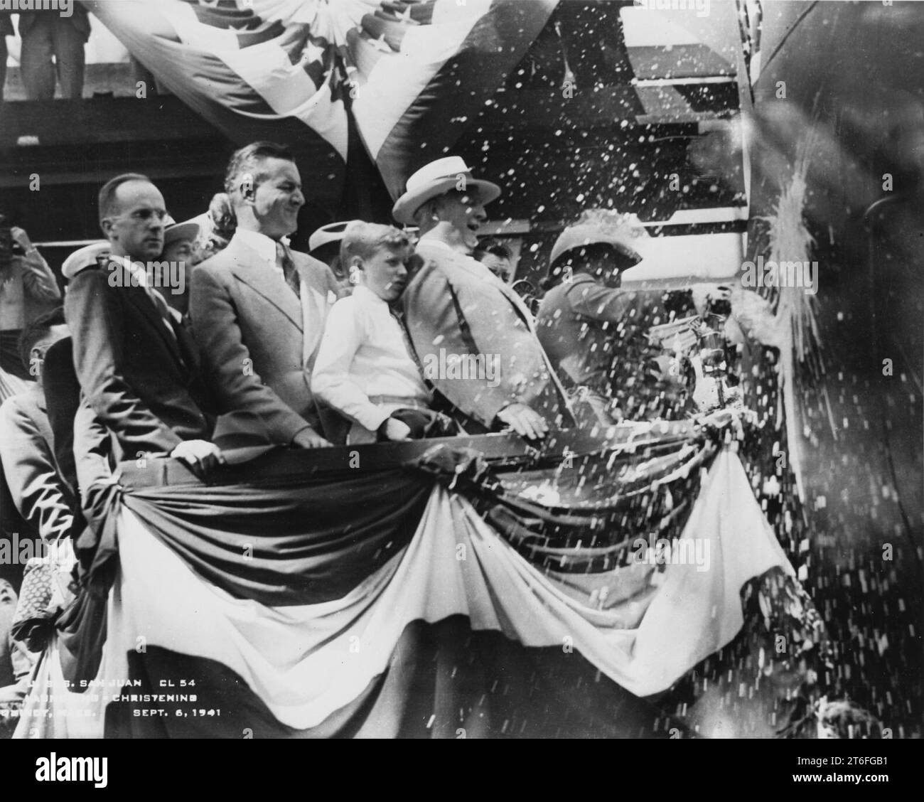 USS San Juan (CL-54) - 19 Stock Photo - Alamy USS San Juan (CL-54) - 19 Stock Photo - Alamy