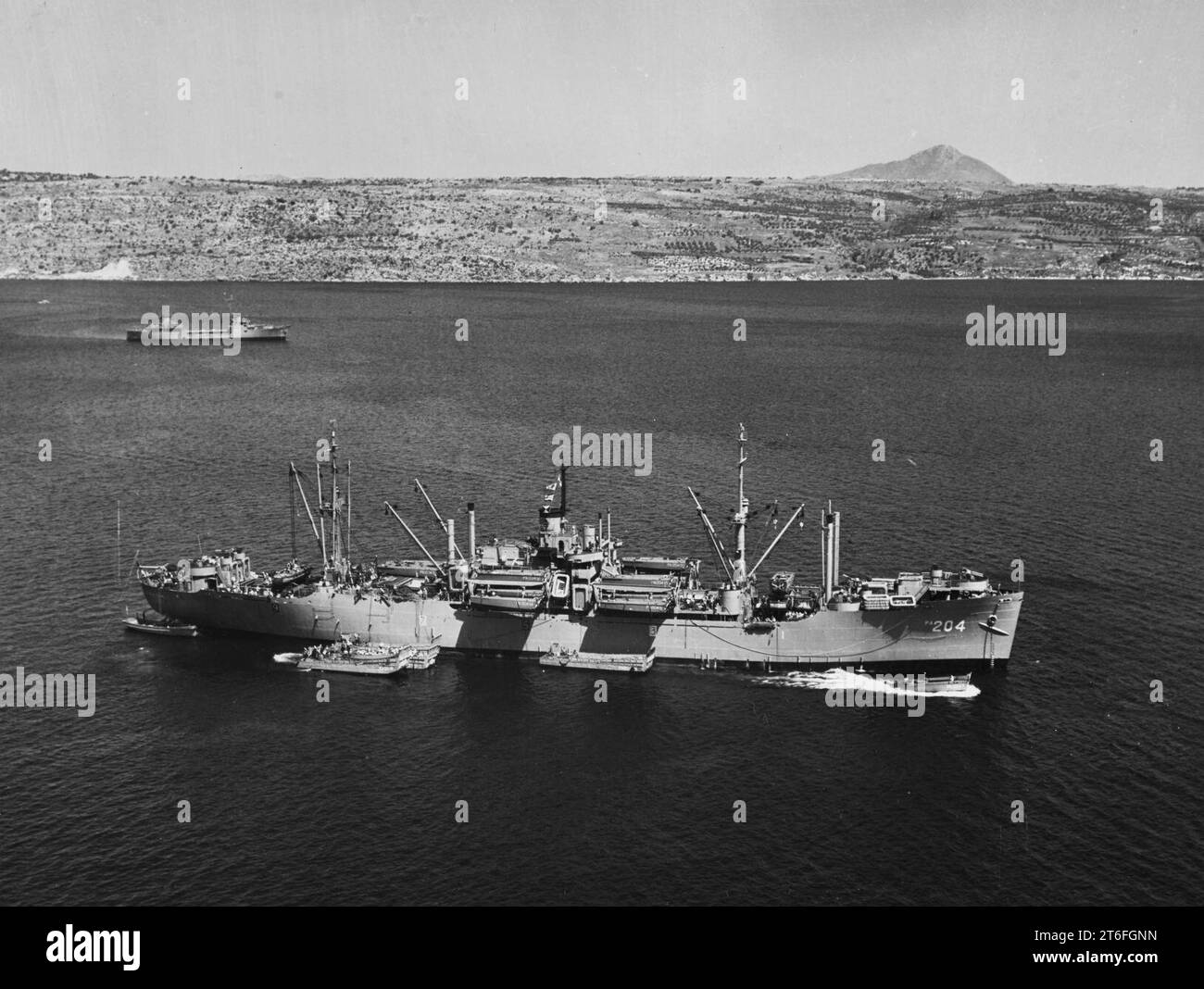 USS Sarasota (APA-204) at anchor, in May 1952 Stock Photo - Alamy
