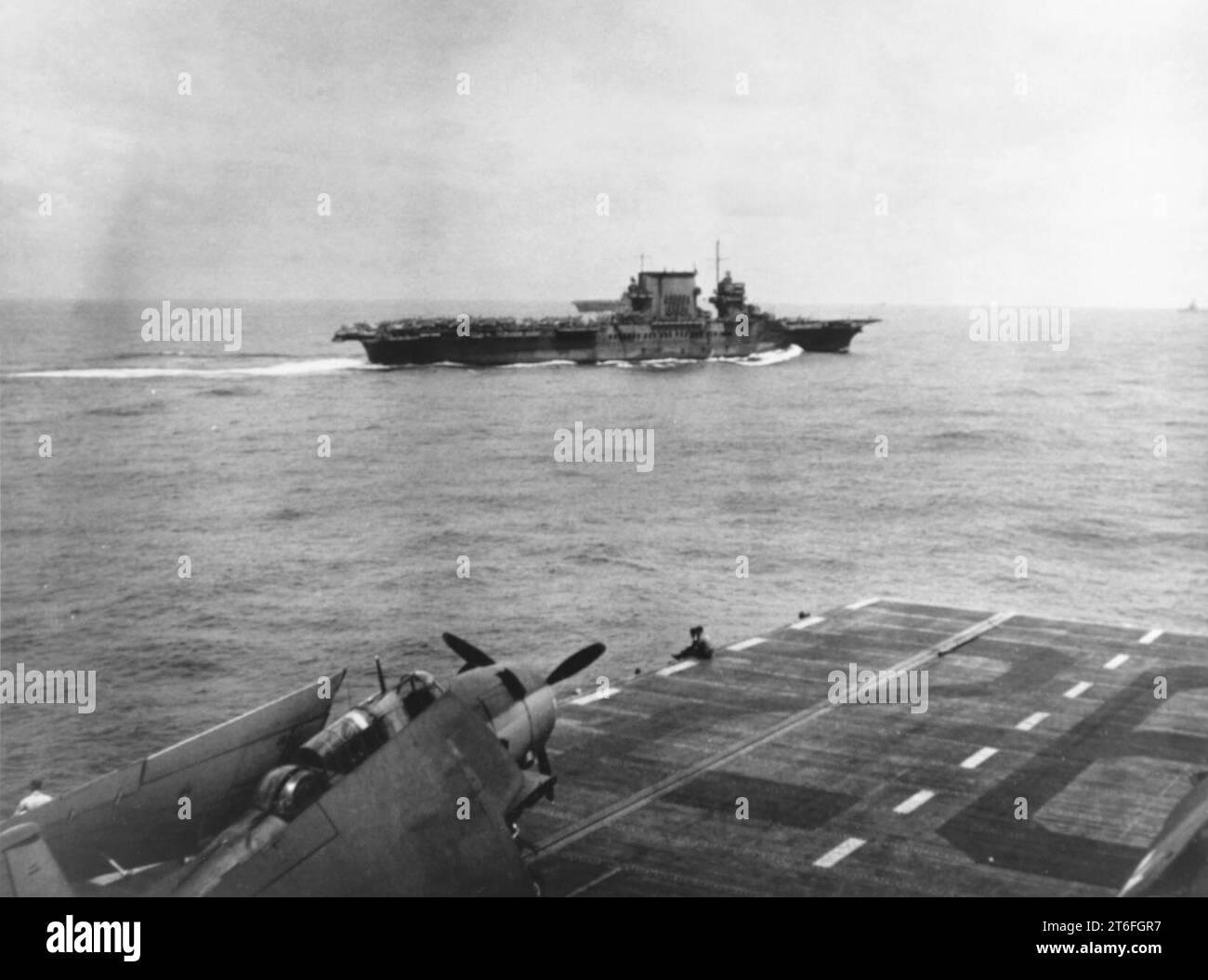 USS Saratoga (CV-3) and USS Monterey (CVL-26) underway in late 1943 ...