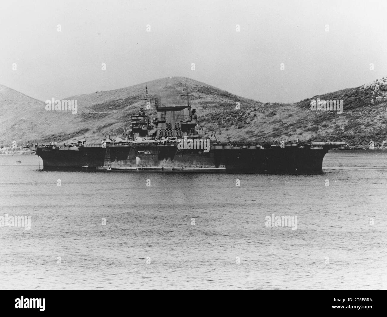 USS Saratoga (CV-3) at anchor, circa in 1943 Stock Photo - Alamy