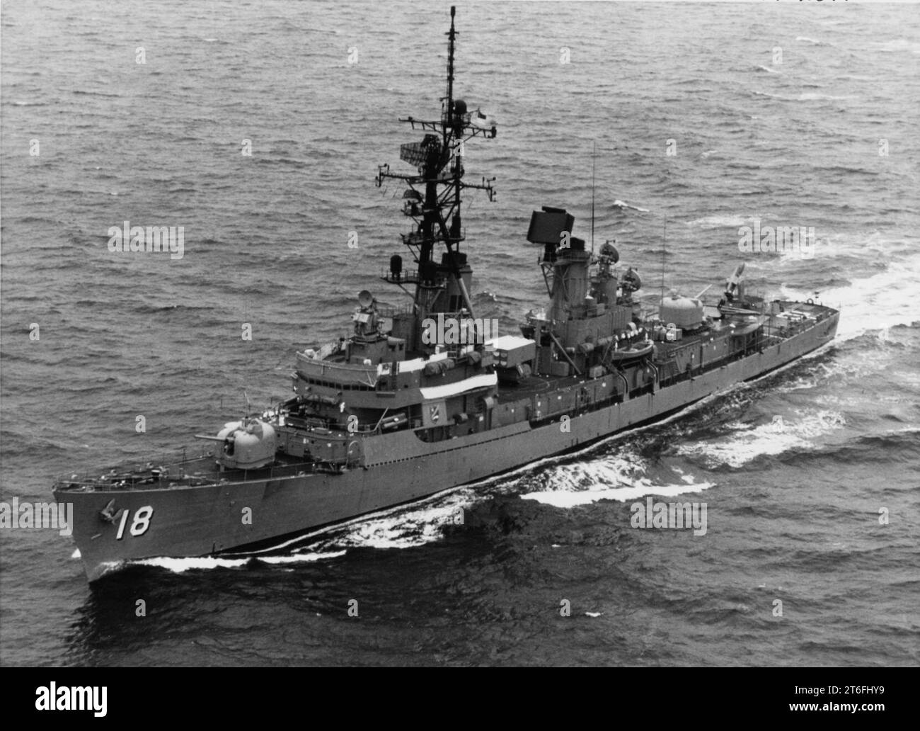 USS Semmes (DDG-18) underway in the Atlantic Ocean, October 1975 Stock ...