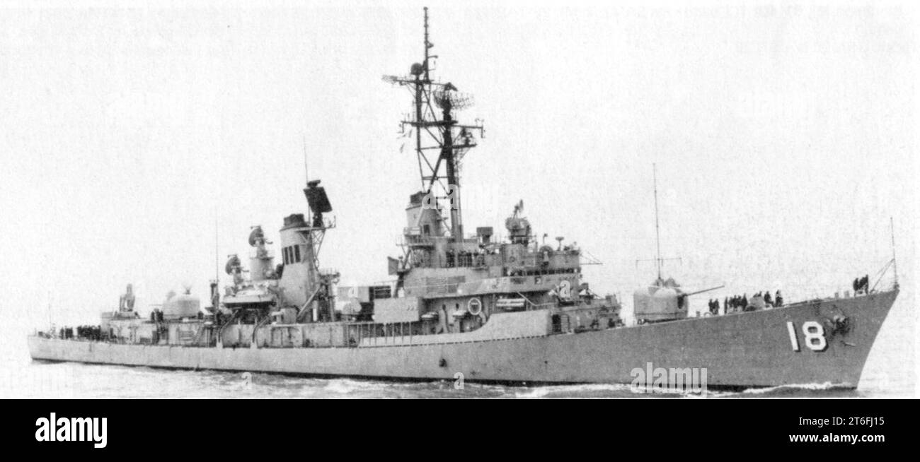 USS Semmes (DDG-18) underway at sea, circa in the 1970s Stock Photo - Alamy