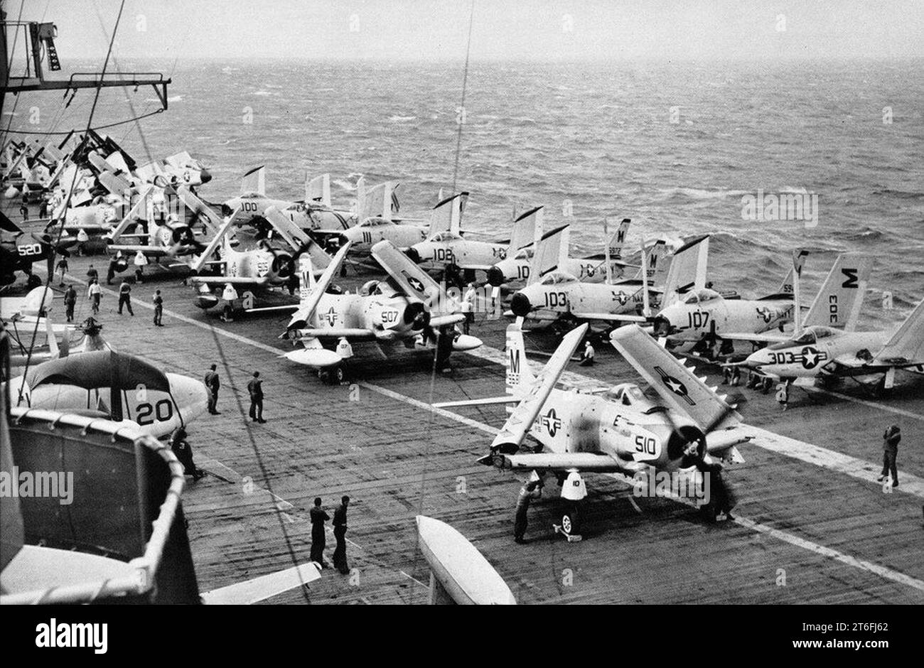 USS Shangri-La (CVA-38) aft flight deck c1957 Stock Photo - Alamy