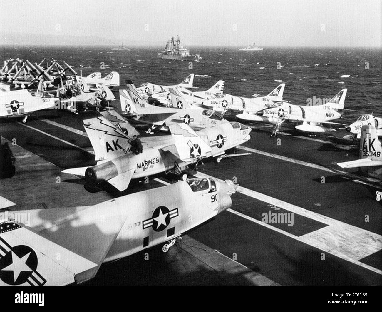 USS Shangri-La (CVA-38) flight deck view 1962 Stock Photo - Alamy