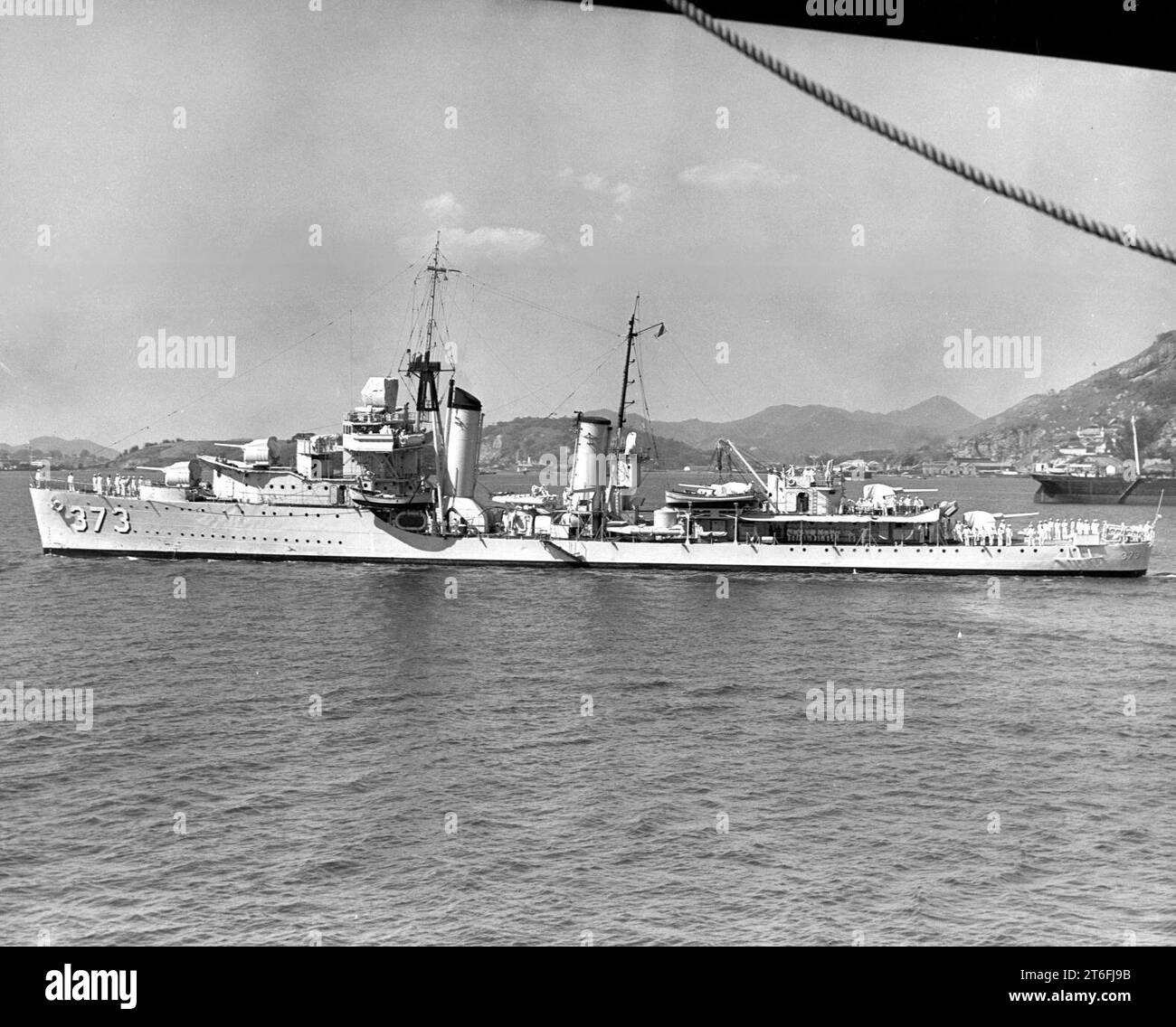 Uss shaw hi-res stock photography and images - Alamy