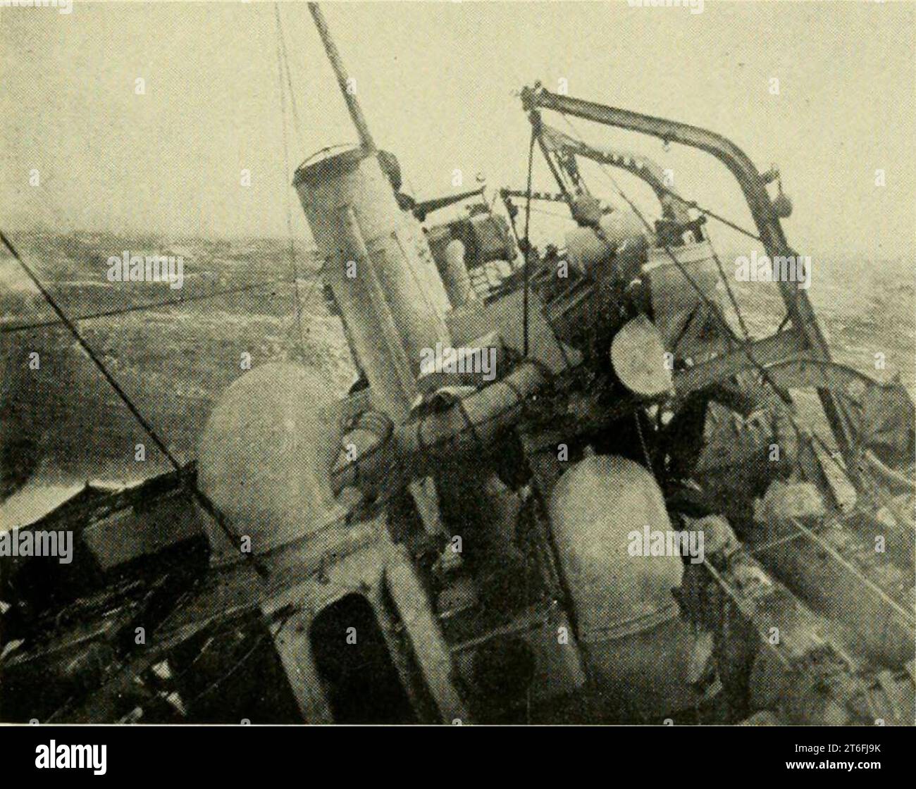 Uss shaw hi-res stock photography and images - Alamy