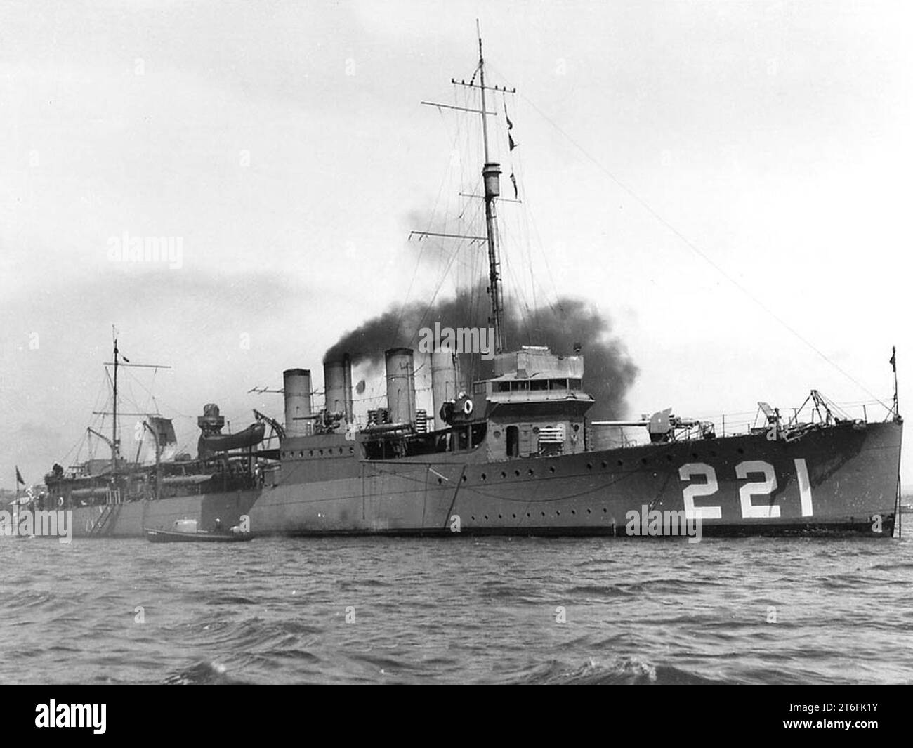 USS Simpson (DD-221) anchored off San Diego in the early 1920s Stock ...