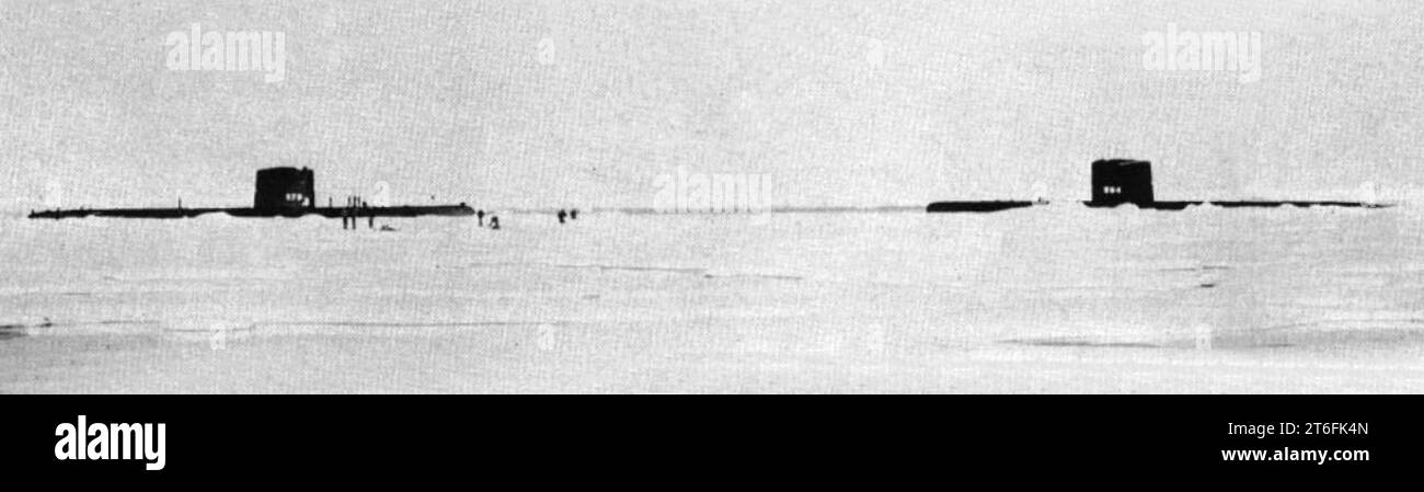 USS Skate (SSN-578) and USS Seadragon (SSN-584) at the North Pole 1962 ...
