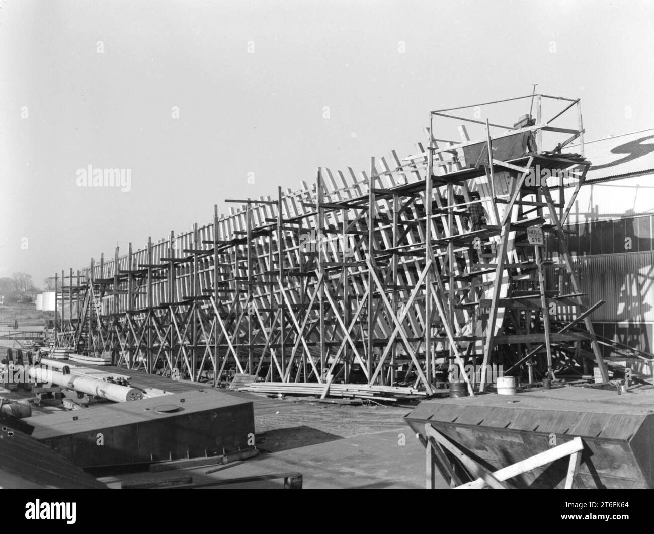 USS Skill (MSO-471) under construction in December 1953 Stock Photo - Alamy