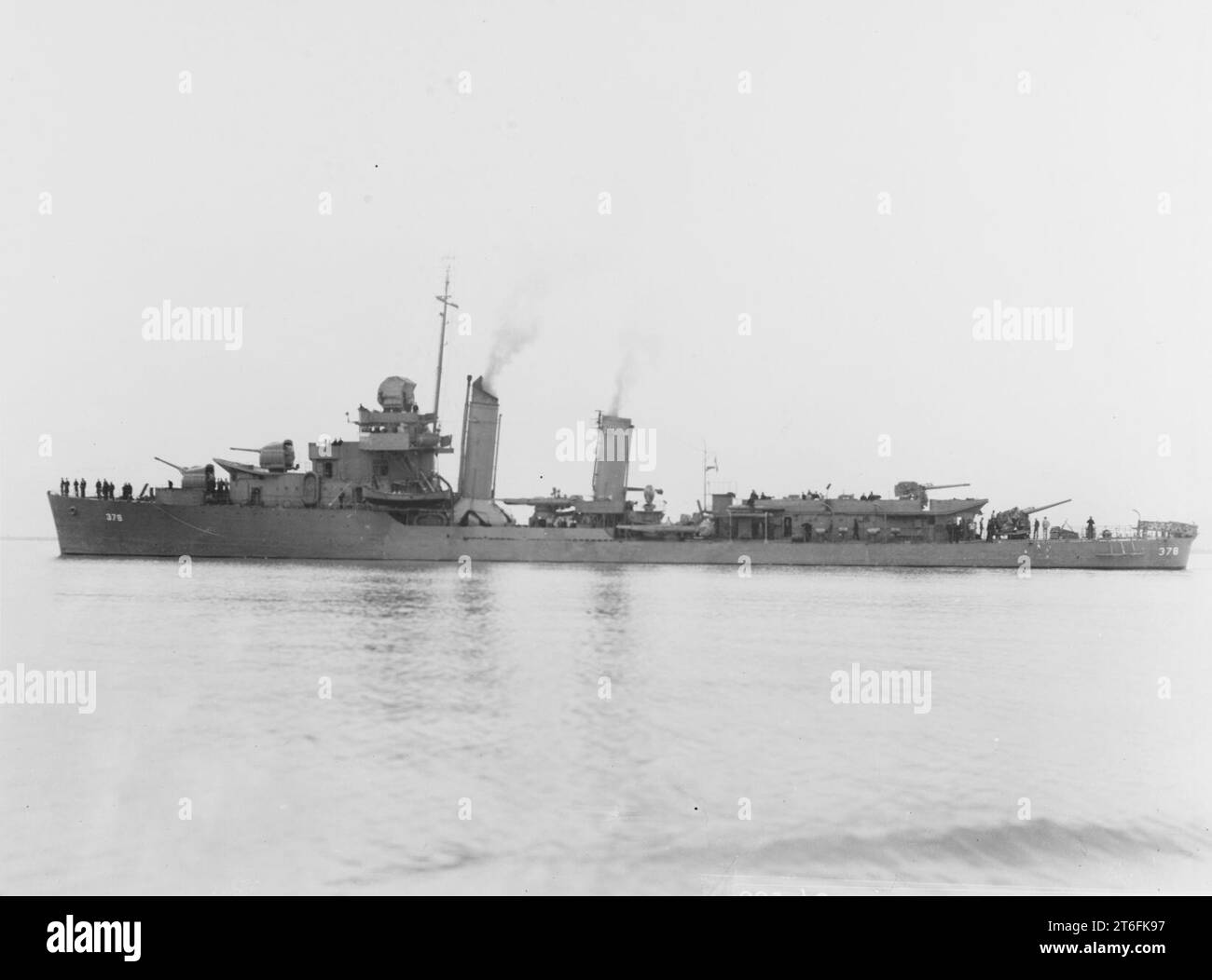 USS Smith (DD-378) off the Mare Island Naval Shipyard, California (USA ...