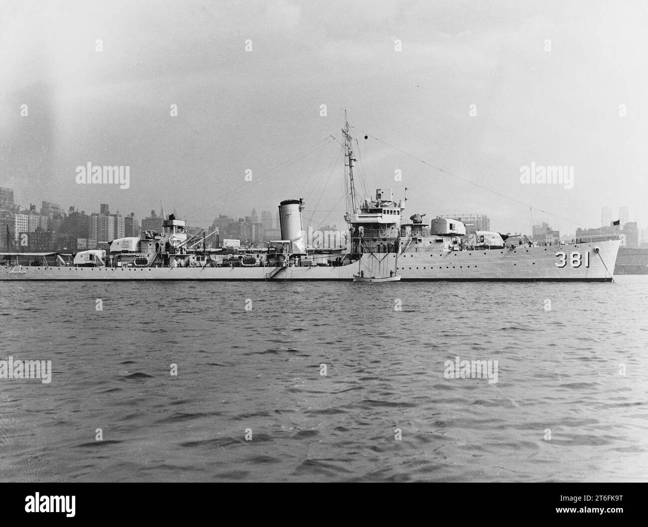 USS Somers (DD-381) at anchor in September 1938 Stock Photo - Alamy