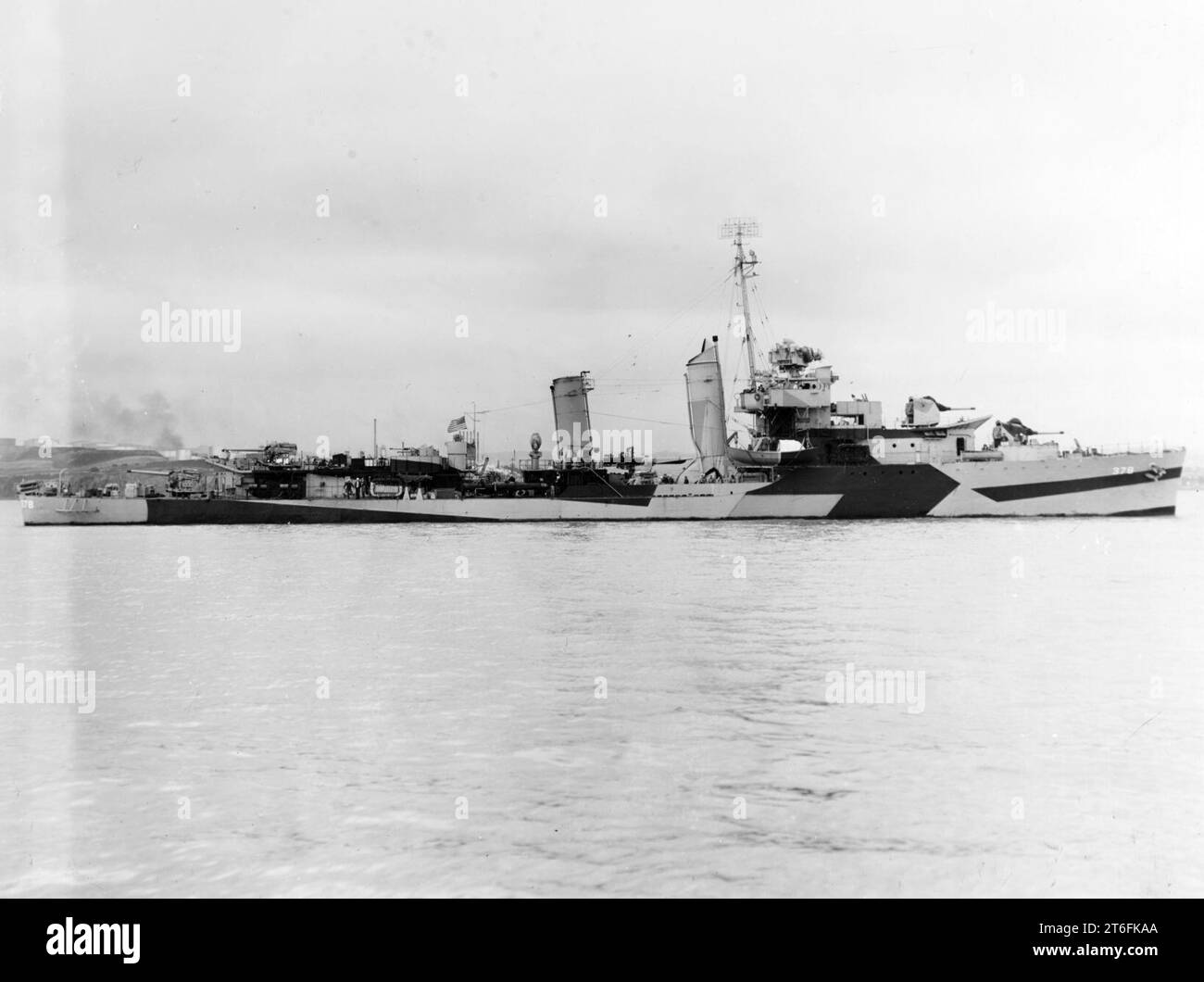 USS Smith (DD-378) off the Mare Island Naval Shipyard, California (USA ...