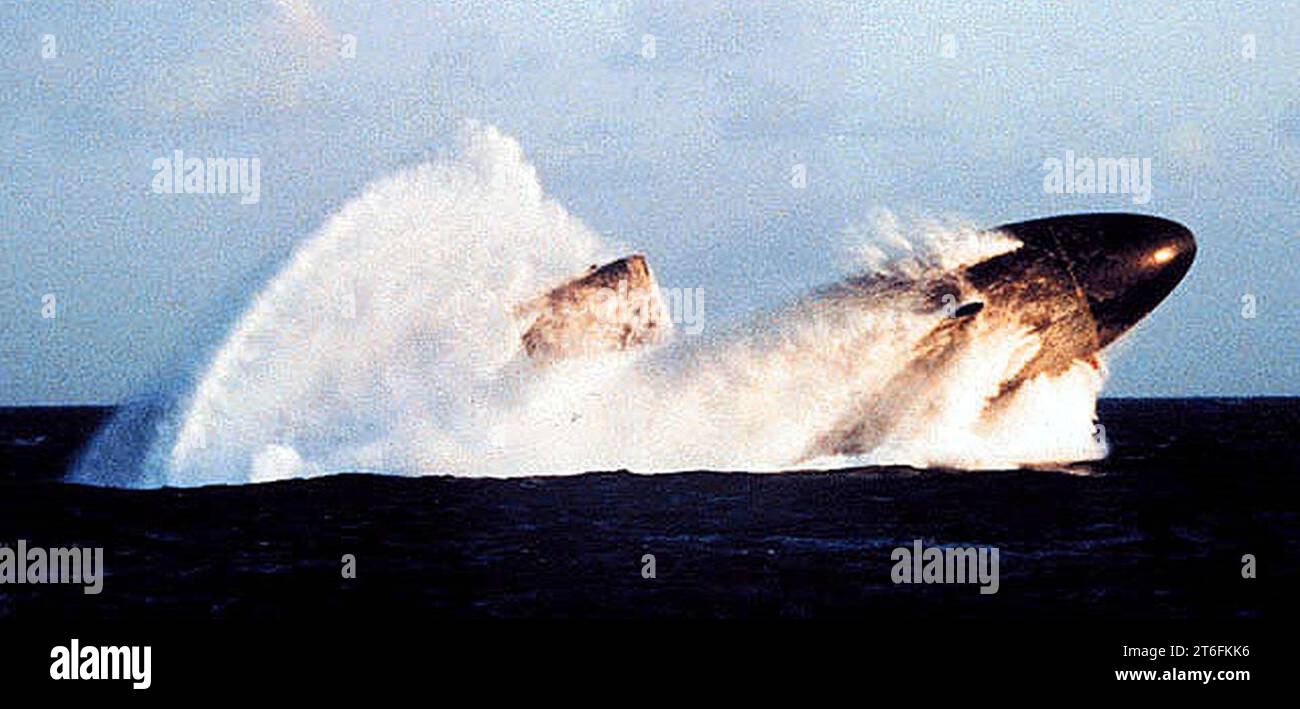 USS Springfield SSN-761 Stock Photo - Alamy