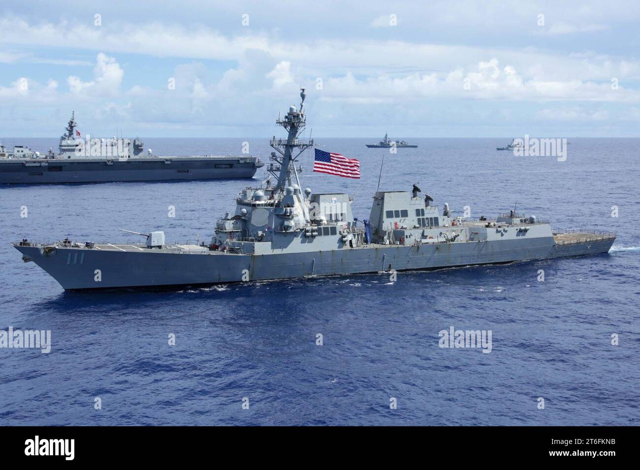USS Spruance - RIMPAC 2022 Fleet Sails in Formation Stock Photo - Alamy