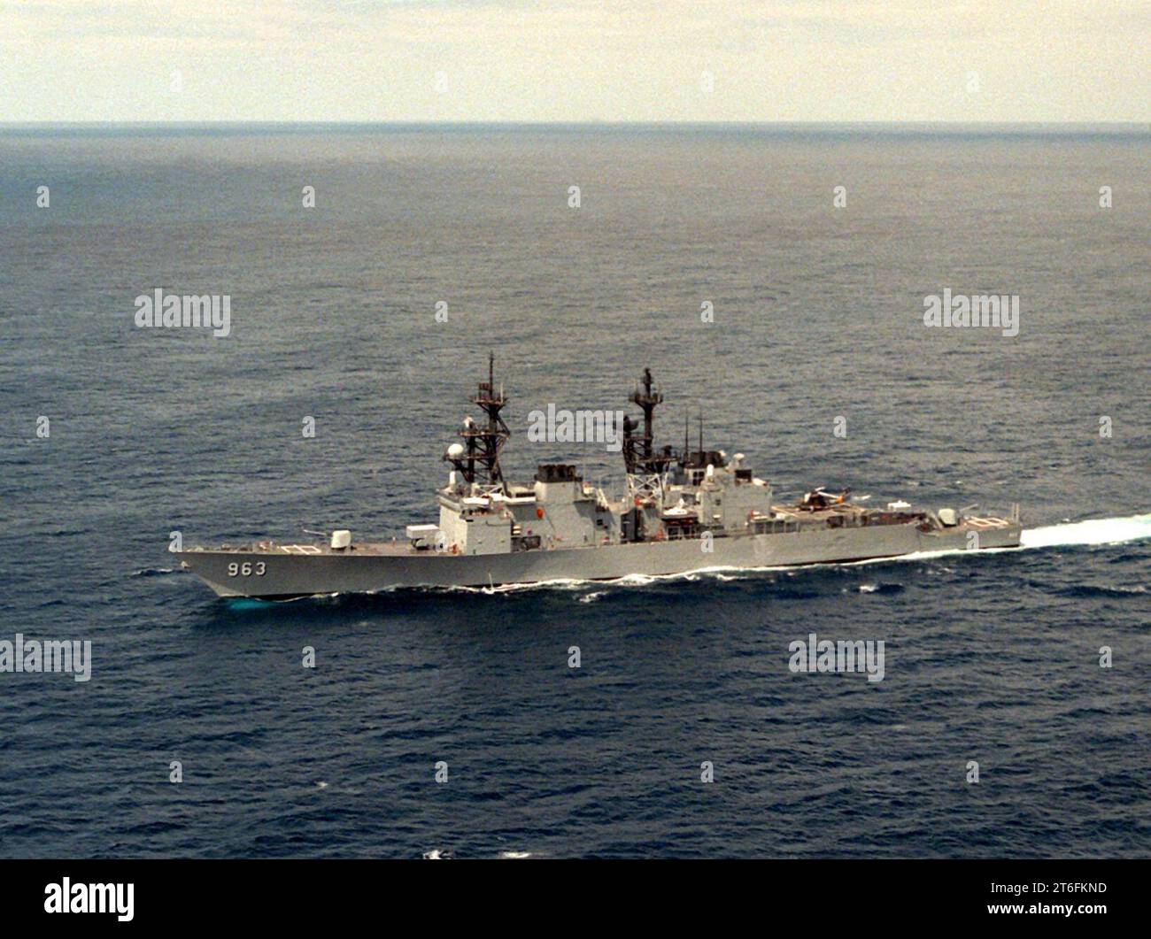 Uss spruance dd 963 hi-res stock photography and images - Alamy