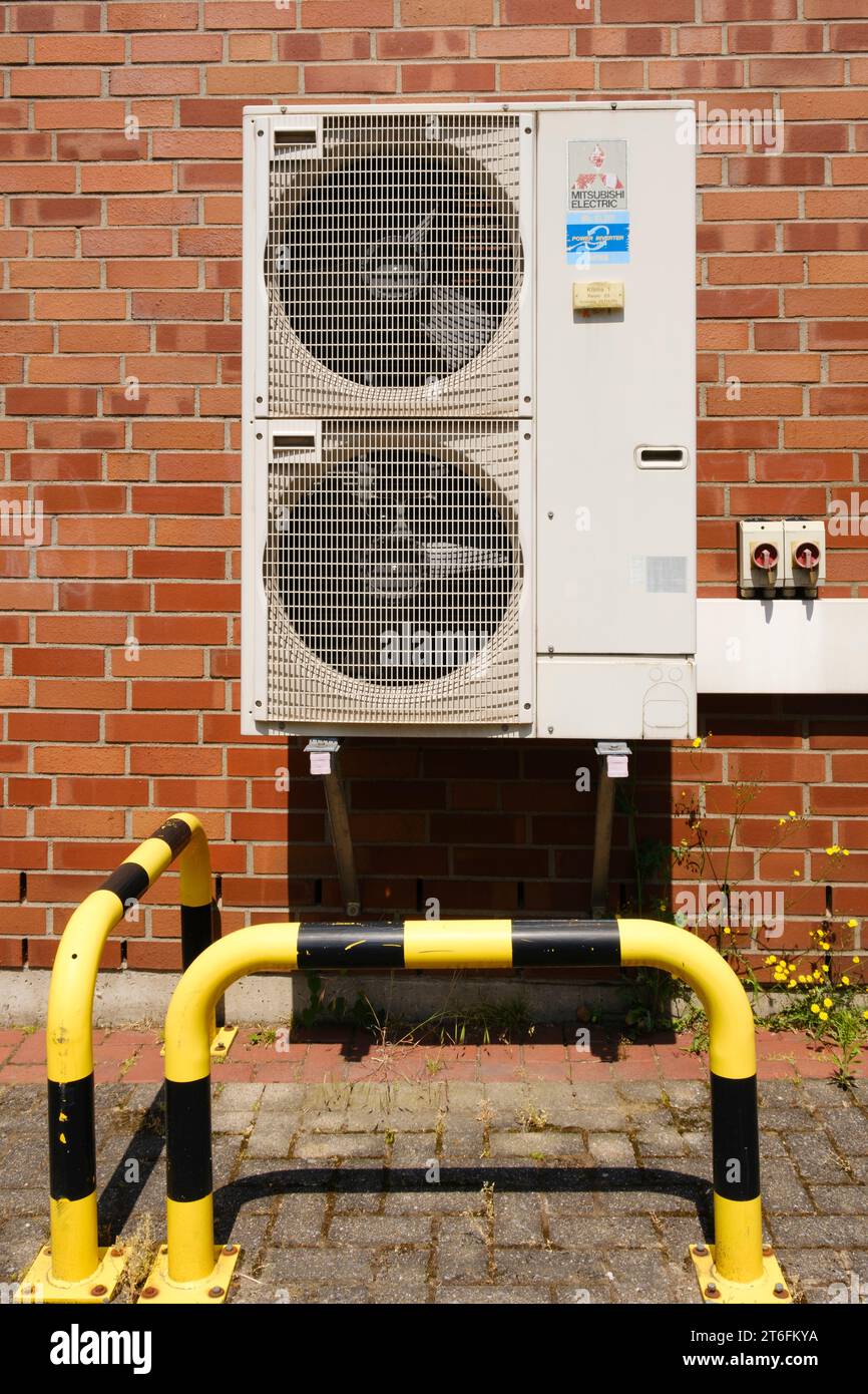 Air conditioning climate control hi-res stock photography and images - Alamy