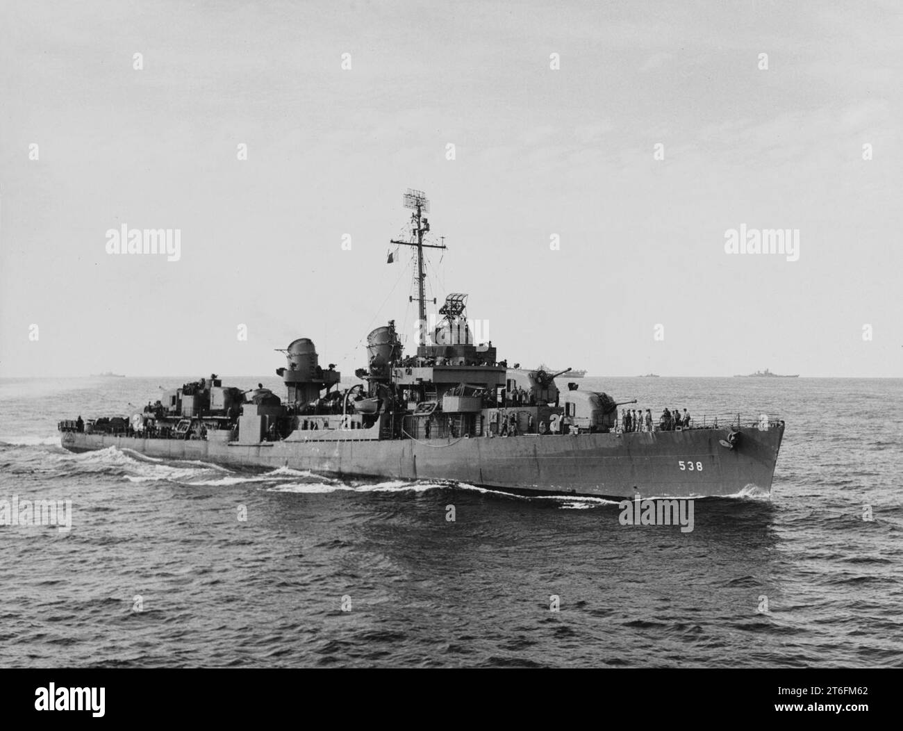 USS Stephen Potter (DD-538) underway in the Pacific Ocean on 2 May 1944 ...