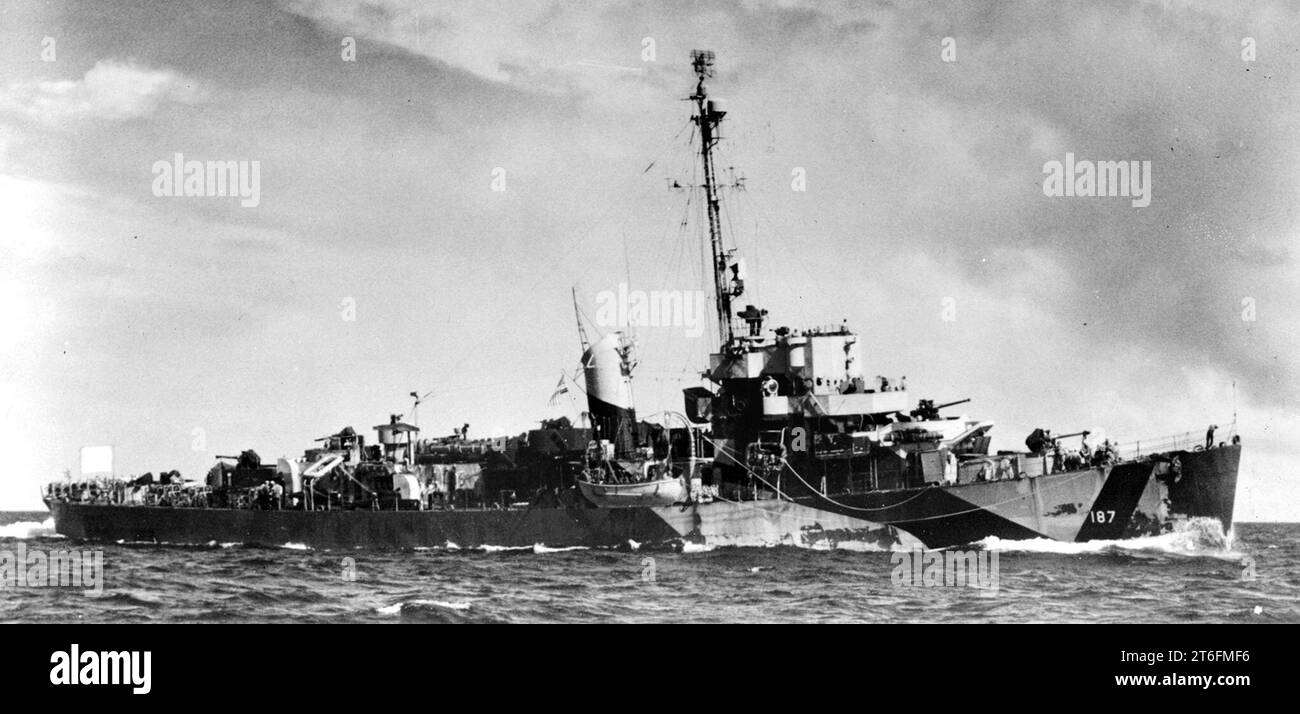 USS Stern (DE-187) off Ulithi atoll on 4 February 1945 Stock Photo - Alamy