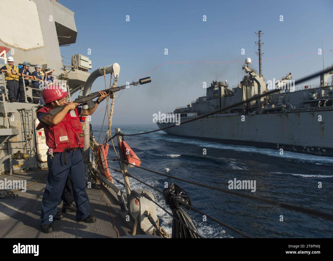 USS STOUT (DDG 55) DEPLOYMENT 2016 160813 Stock Photo - Alamy