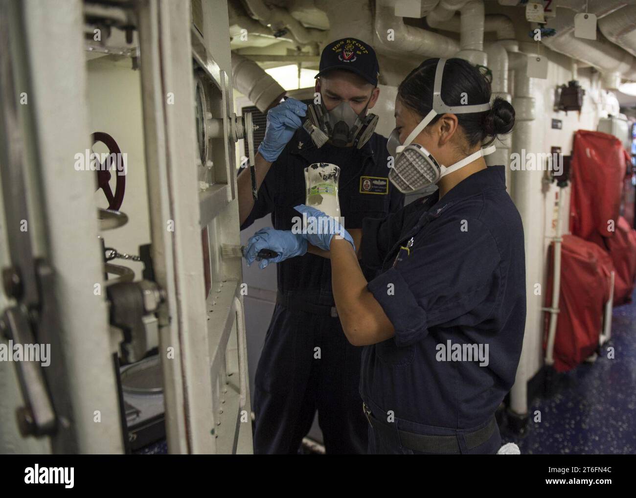 USS STOUT (DDG 55) DEPLOYMENT 2016 160831 Stock Photo - Alamy