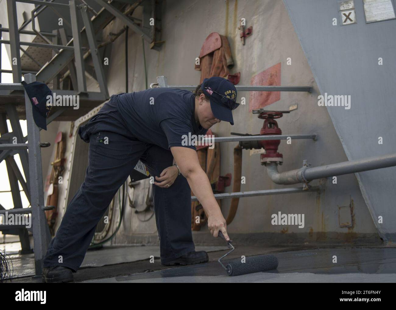 USS STOUT (DDG 55) DEPLOYMENT 2016 160831 Stock Photo - Alamy