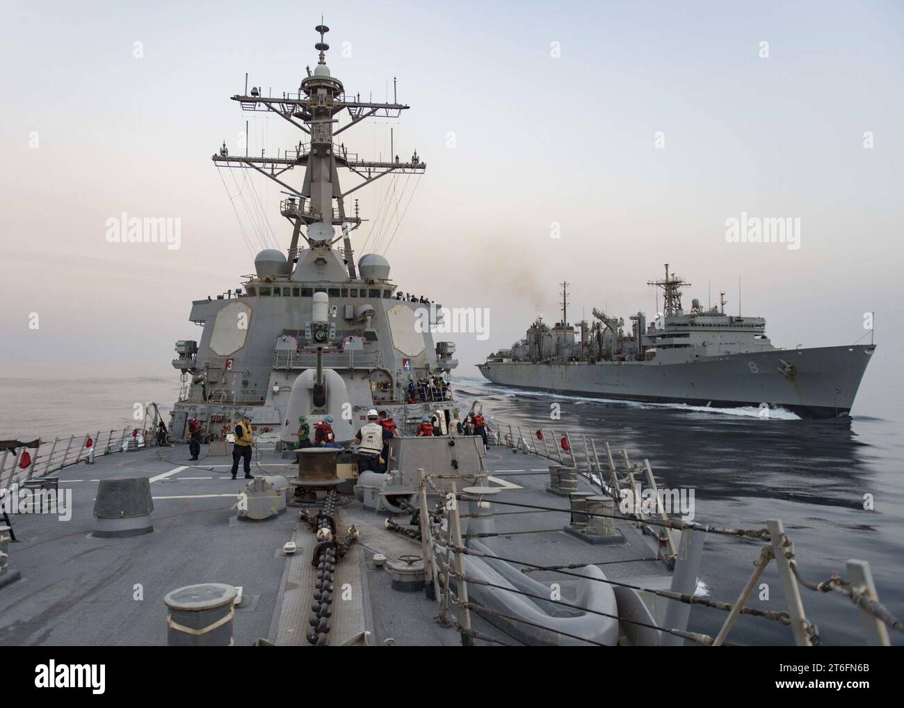 USS STOUT (DDG 55) DEPLOYMENT 2016 160909 Stock Photo - Alamy