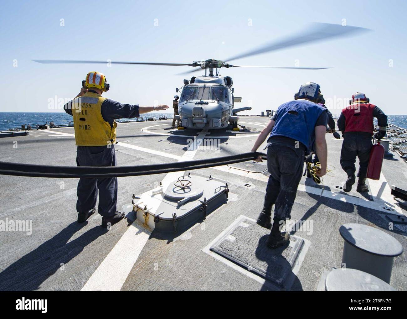 USS STOUT (DDG 55) DEPLOYMENT 2016 160921 Stock Photo - Alamy