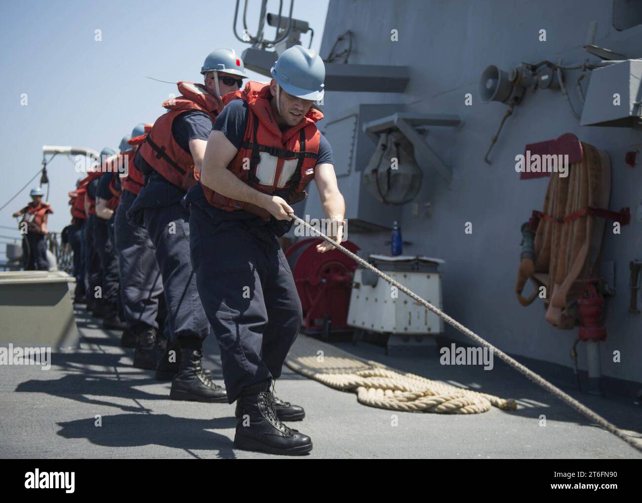 USS STOUT (DDG 55) DEPLOYMENT 2016 160922 Stock Photo - Alamy