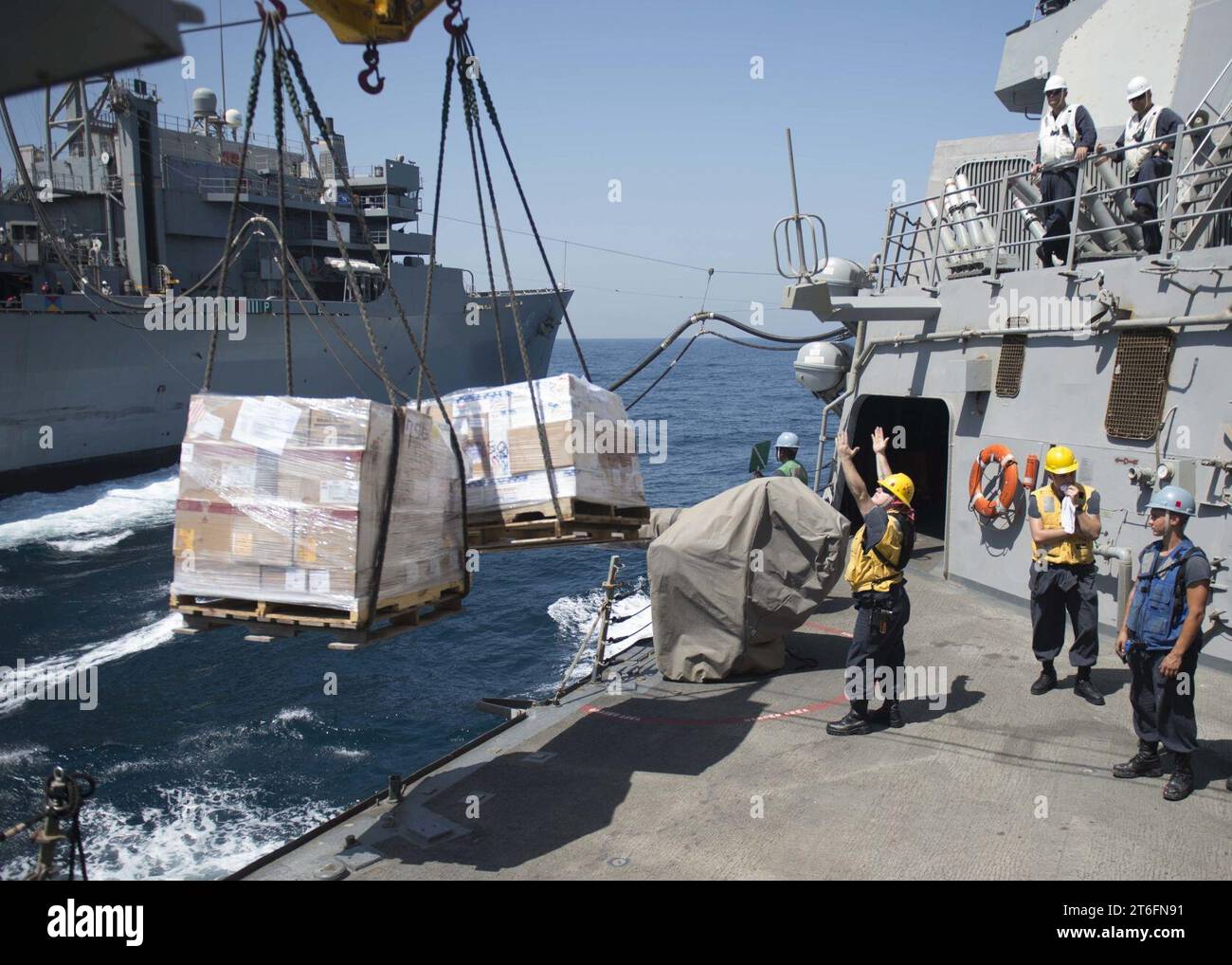 USS STOUT (DDG 55) DEPLOYMENT 2016 160922 Stock Photo - Alamy