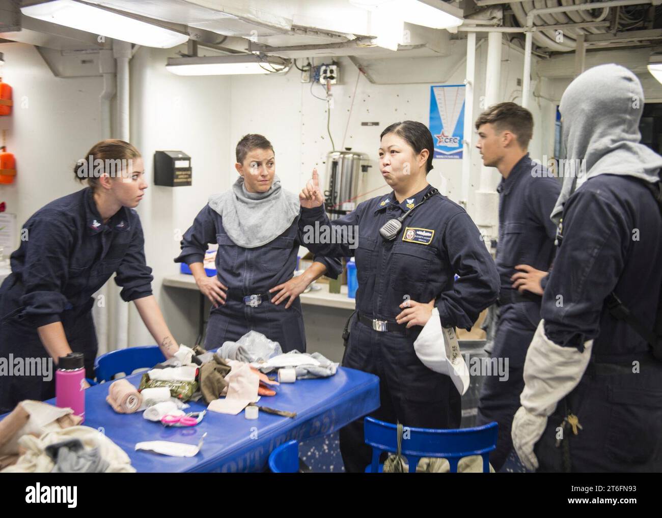 USS STOUT (DDG 55) DEPLOYMENT 2016 160923 Stock Photo - Alamy