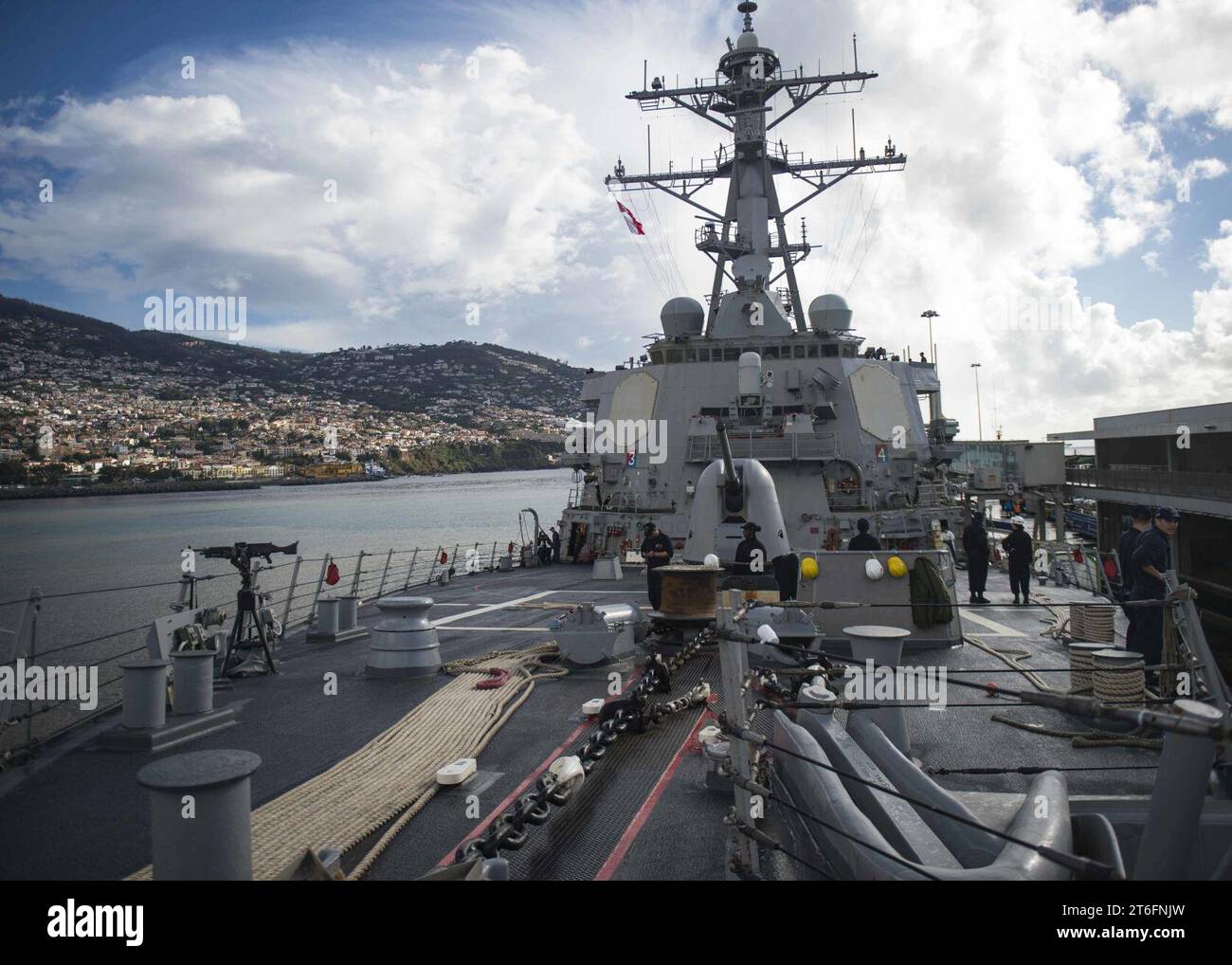USS STOUT (DDG 55) DEPLOYMENT 2016 161104 Stock Photo - Alamy
