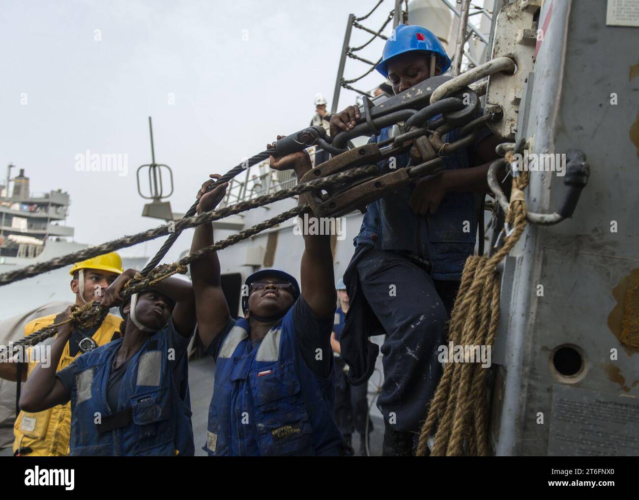 USS STOUT (DDG 55) REPLENISHMENT-AT-SEA DEPLOYMENT 2016 160806 Stock ...